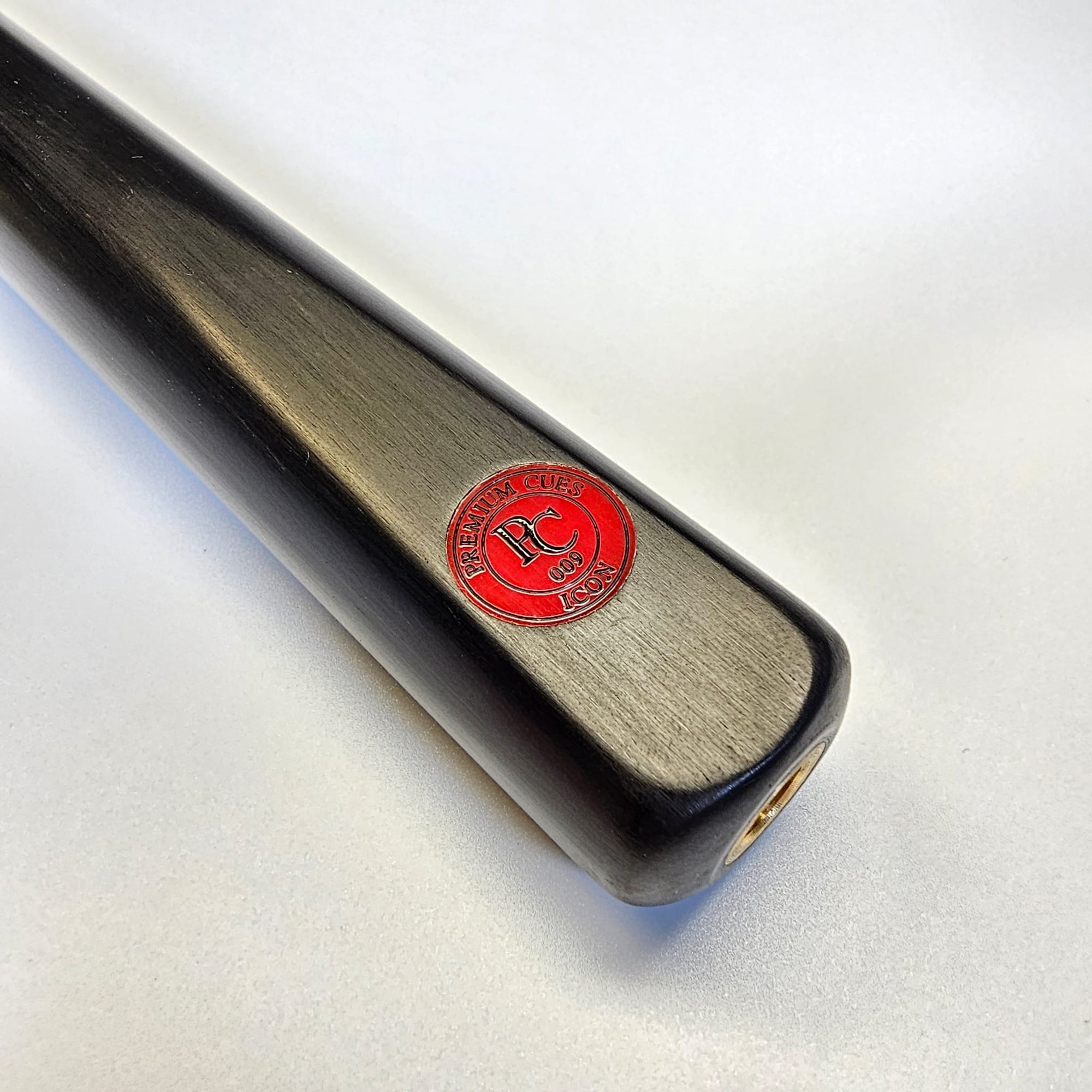 Premium Cues ICON No.009 - One Piece Snooker Cue